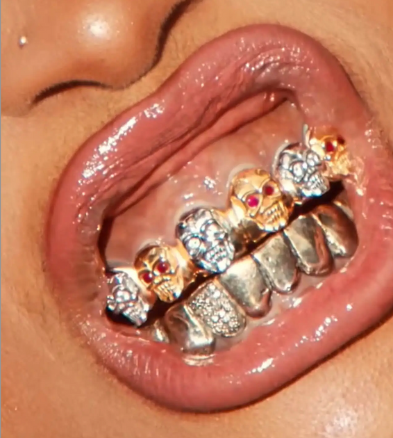 Erykah Badu et les grillz : L'icône du mouth bling